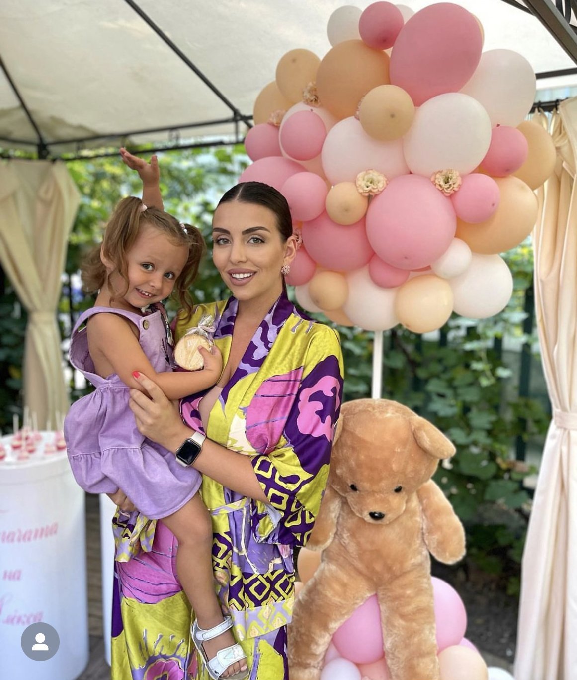 Звездни компромати - Септември'22 | Развлечение | Страница 42 | Мнения ...